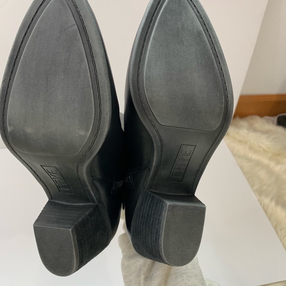 Frye | Shoes | Frye Judith Black Leather Double Zip Ankle Booties ...